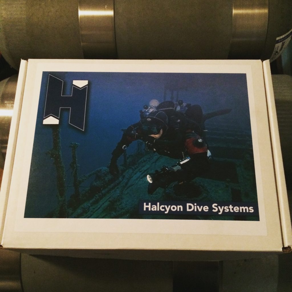 Halcyon Focus Dive Light-Gear Review – CaveShark.com